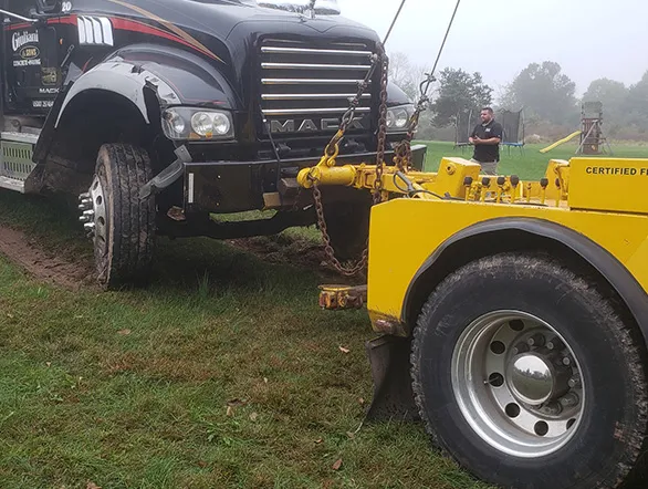 Emergency Towing & Recovery | 24/7 Assistance | Earthborne Inc.